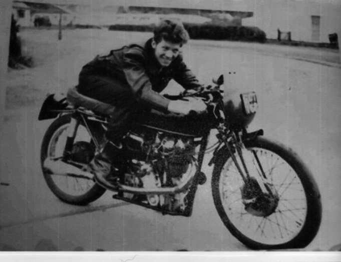 Brian Reynolds - 1959-1960 | Memories of our Motorcycle Days | Laindon ...