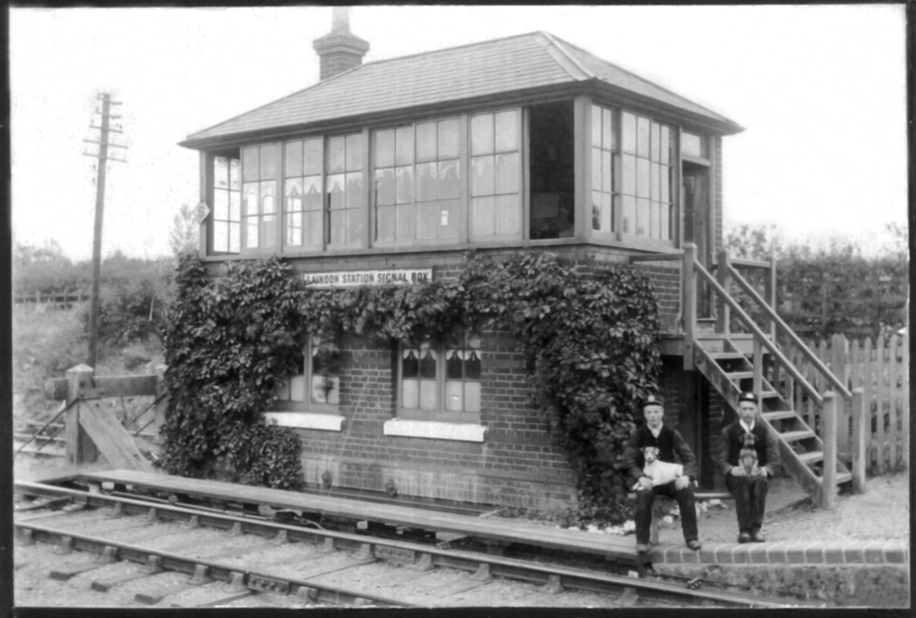 Laindon Station | Railways, Laindon | Laindon & District Community Archive