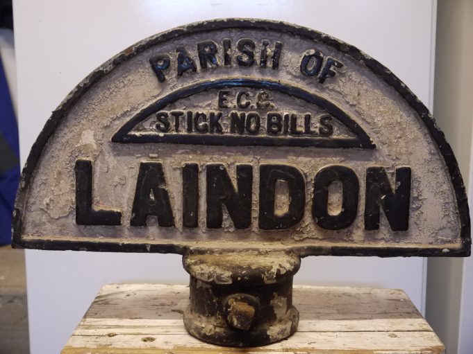 Laindon Sign Post | Laindon | Laindon & District Community Archive